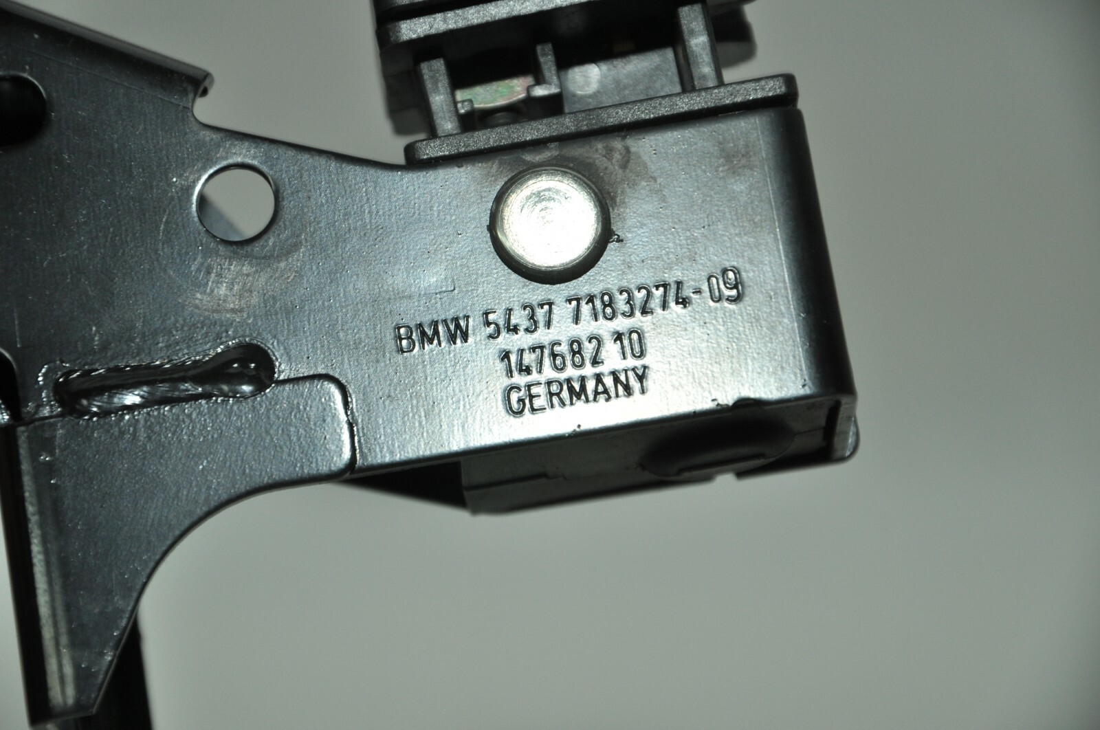 2007-2013 BMW 3 Series M3 Convertible Right Trunk Partition Latch ...
