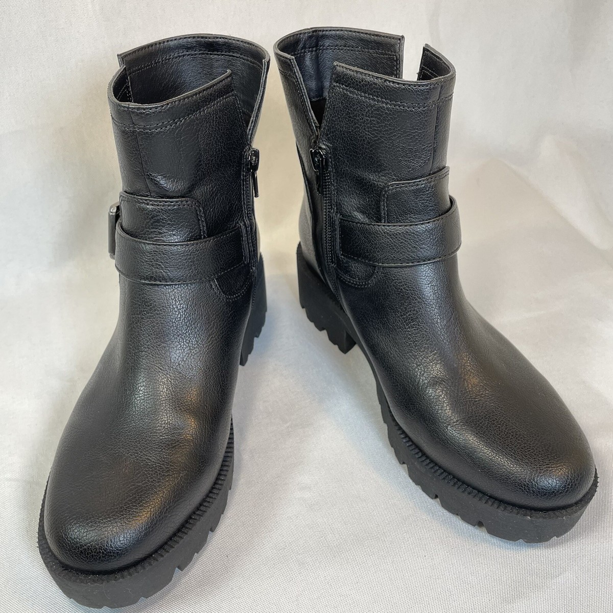 Zodiac Miller2 Utilitarian Moto-Inspired Black Ankle Zip Zodiac Miller2 Utilitarian Moto-Inspired Black Ankle Zip