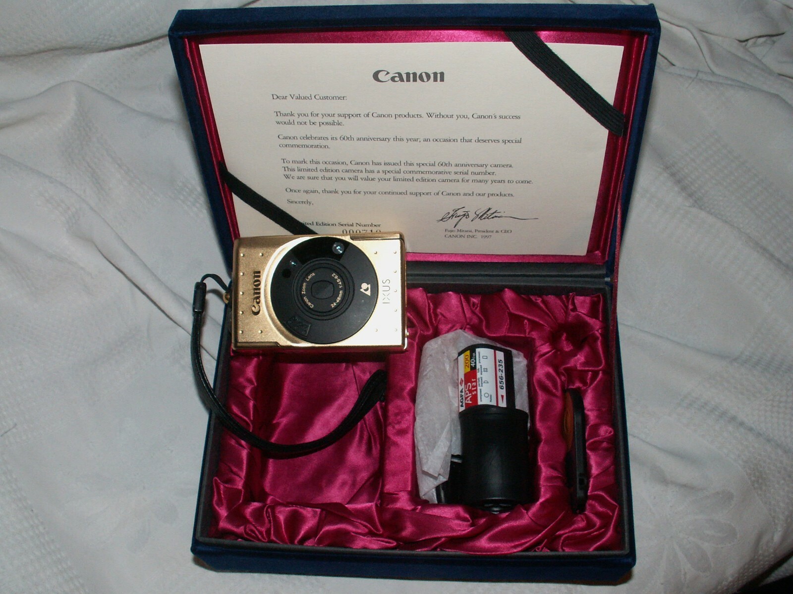 Canon Ixus Gold Limited Edition 60th Anniversary Komplett-Set 000710 ...