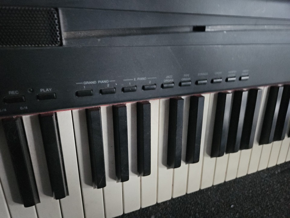 Yamaha P-95 Digital Piano w/ Stand & AC Adapter, Replaced Capacitors ...