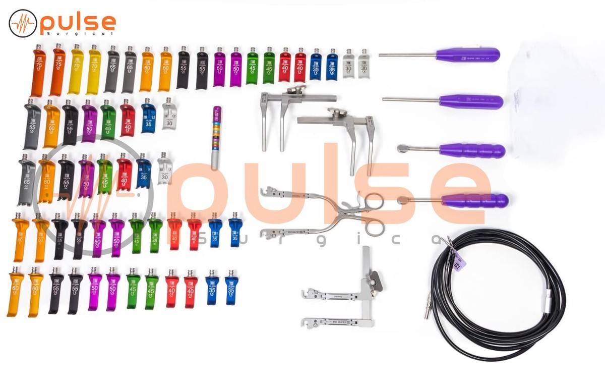 Lighted Retractor | Shelly Lighting