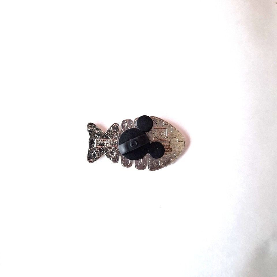Disney Hidden Mickey 2018 Fishbone Figaro Pin | eBay UK