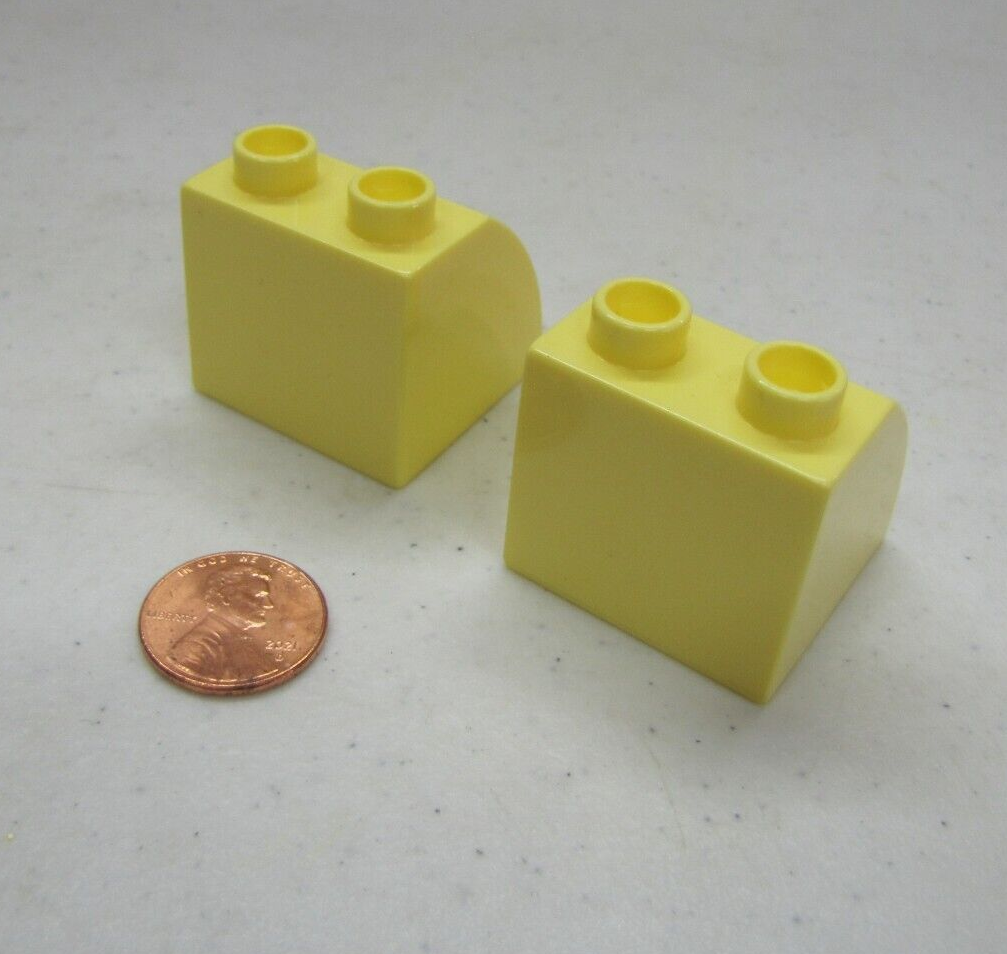 Lego Duplo Block Pale Yellow 2X2X1.5 Brick Curved Slope Top 2 Block Lot ...