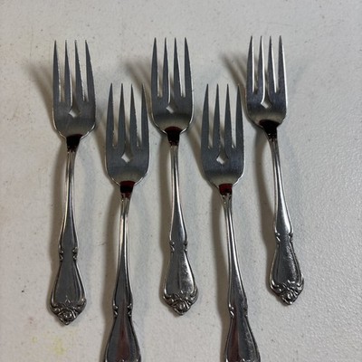 Oneida 1881 Rogers Arbor Rose True Rose Stainless Flatware Salad Forks ...