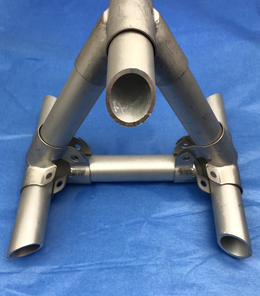 Aluminium Round Tube Mounting Bracket 25mm. 60° Lattice Mast Joint ...