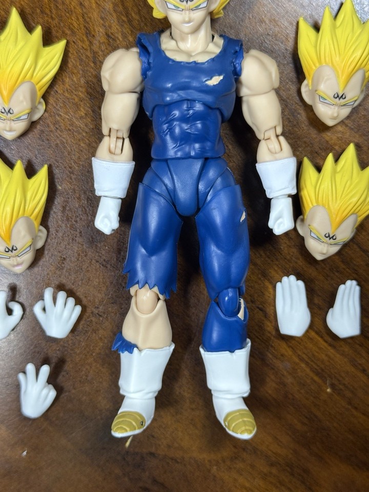SH Figuarts Dragon Ball Z Kong Studio Majin Vegeta Battle Damaged Gi ...