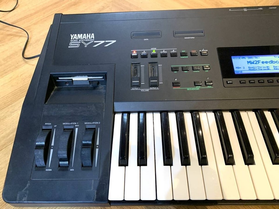 Yamaha SY77 Synthesizer Keyboard 61-Keys Black keyboard Music | eBay
