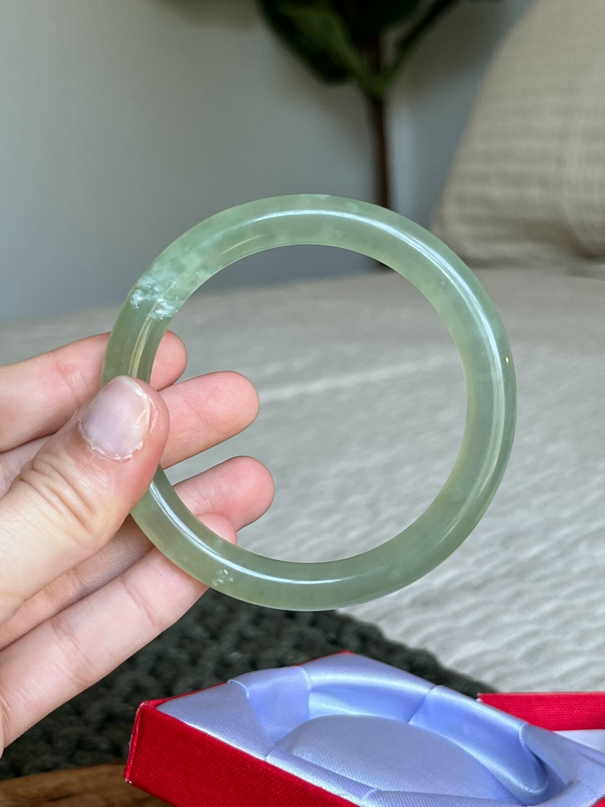 Beautiful Light Green Jade Bangle Chinese Hand Carved… - Gem