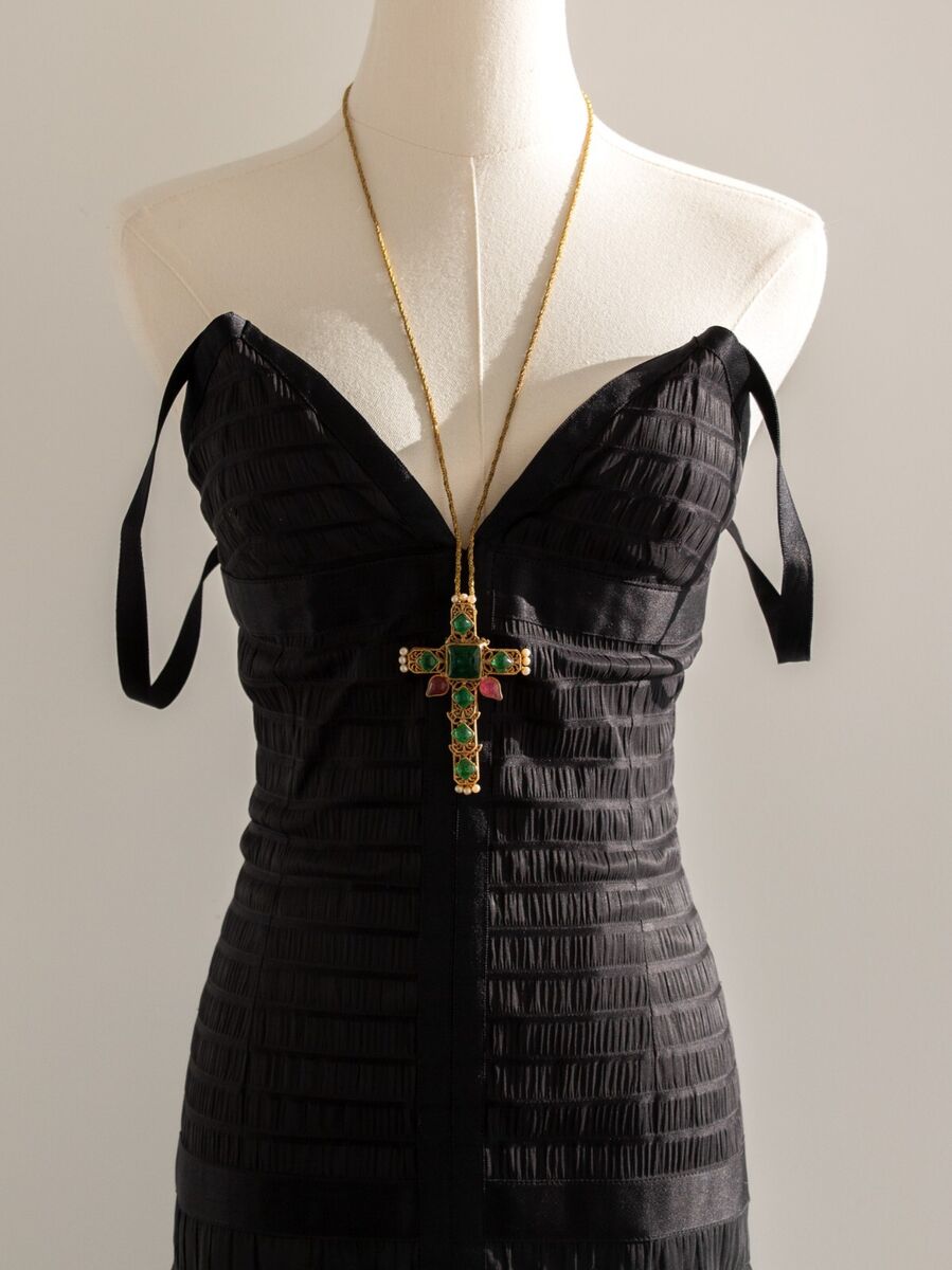 Chanel Vintage Fall/Winter 1992 Black Lesage Ribbon Silk Chanel Vintage Fall/Winter 1992 Black Lesage Ribbon Silk