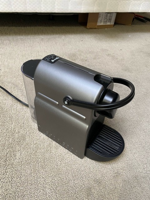 Breville Nespresso Inissia Espresso Machine by - Red (BEC120RED1AUC1 ...