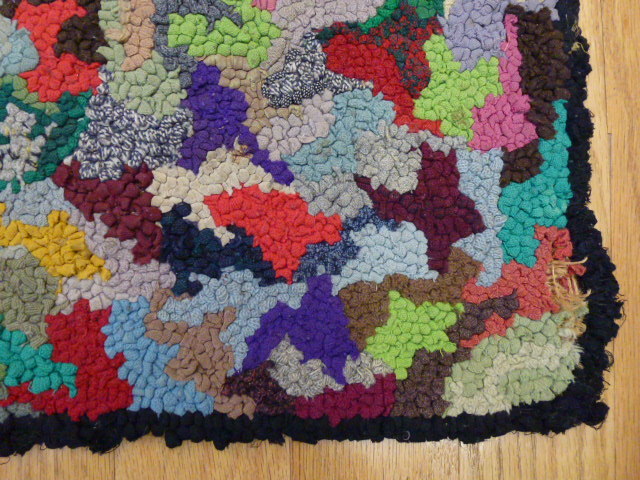 ANTIQUE PRIMITIVE FOLK ART Hand Hooked Rug on Burlap FARM HOUSE or ...