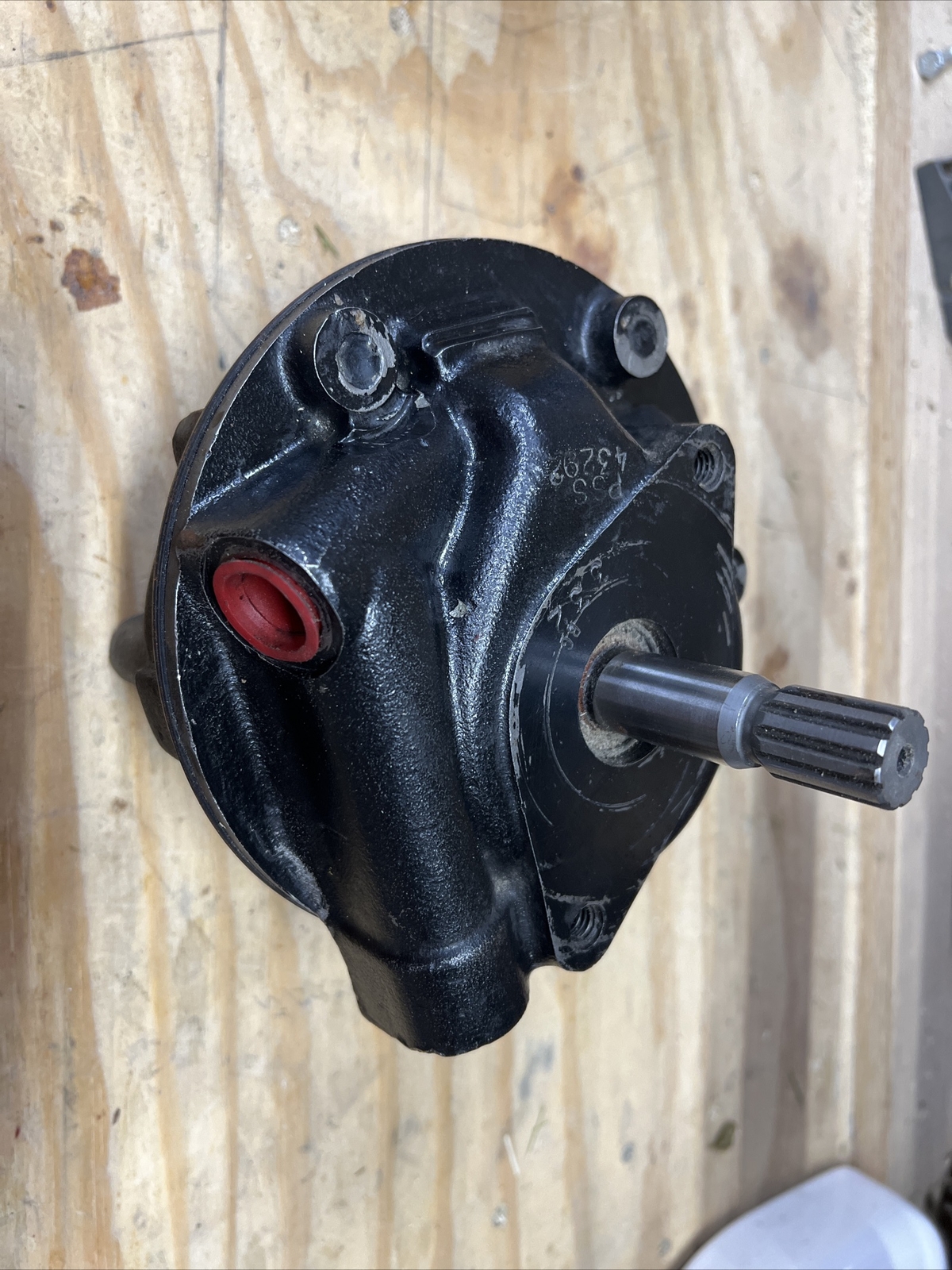 Eaton B-series Mechanical Power Steering Pump and Reservoir 493115C91 ...