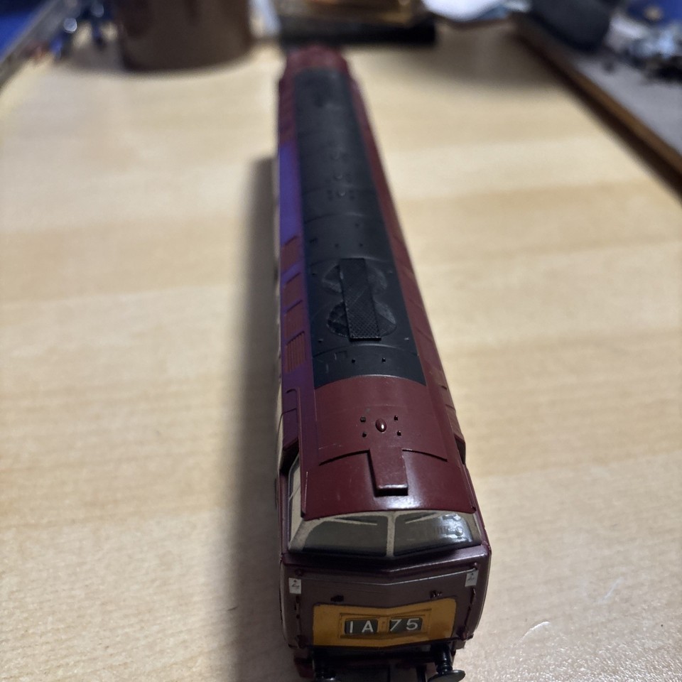 HORNBY R352 CLASS 52 D1062”WESTERN COURIER” IN BR MAROON OO GAUGE | eBay UK