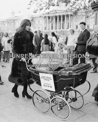 Madeline Smith Hammer Horror 10" x 8" Photograph no 86 | eBay UK