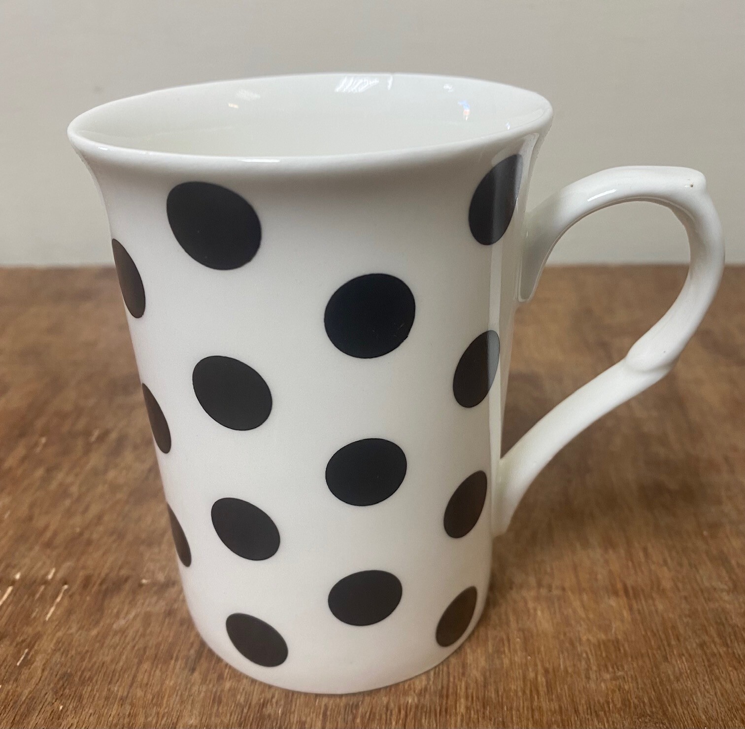 Set of 6 Fine Bone China Spotty Mugs Polka Dots Black & White Coffee ...