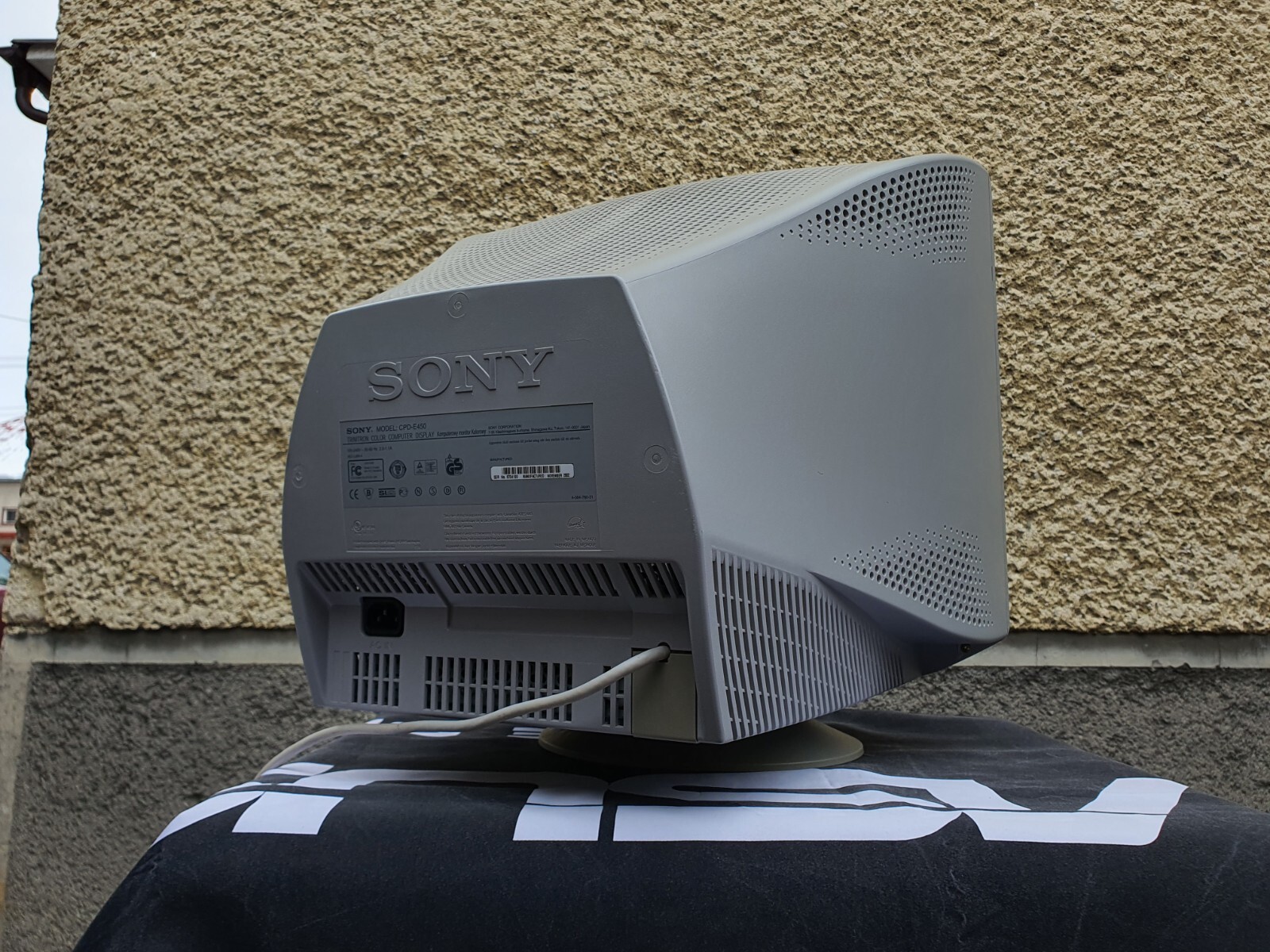 19" SONY FD Trinitron CPD-E450 High-End CRT Monitor | 10k Hours Uptime ...