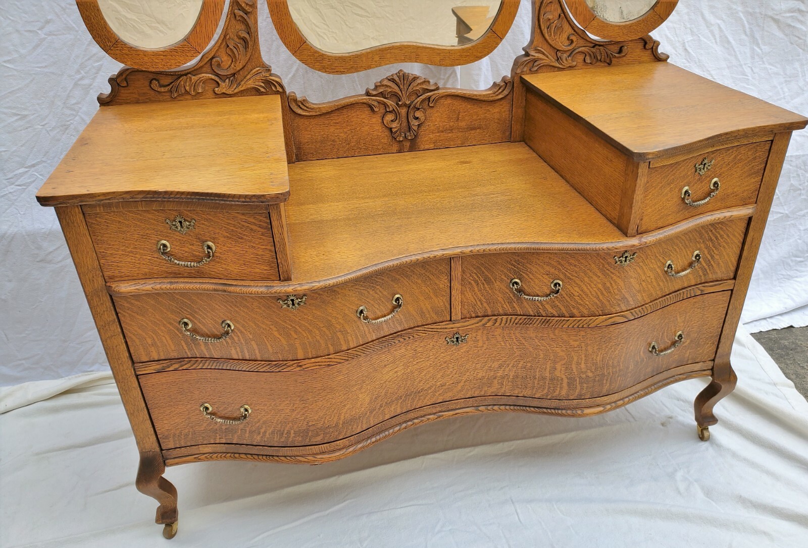 Victorian Large Tiger Oak American Vanity Dresser Chest Batwing Mirrors ...
