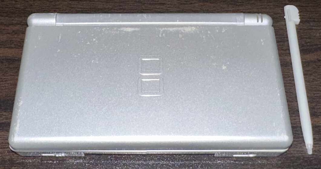Nintendo DS Lite Launch Edition Silver Handheld System for sale online ...