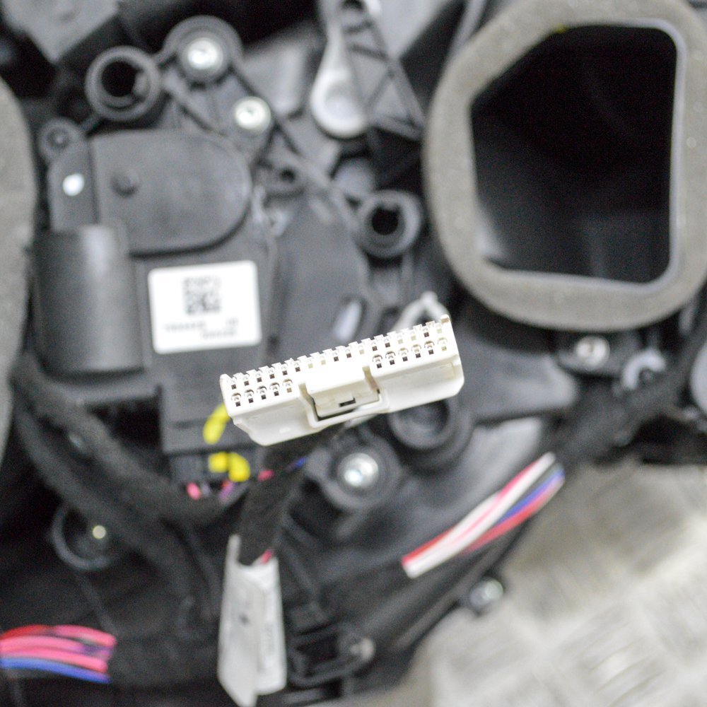 Tesla Model 3 Heater Matrix Box Rhd 1099999-00-I T30231C T66531B-J 2020 ...