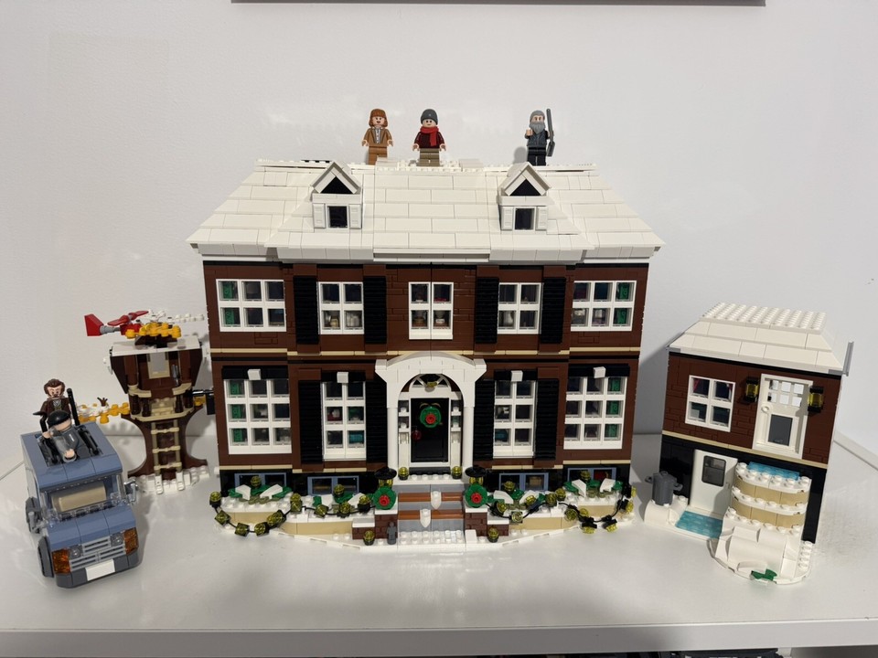 Lego Home Alone House 21330 | eBay