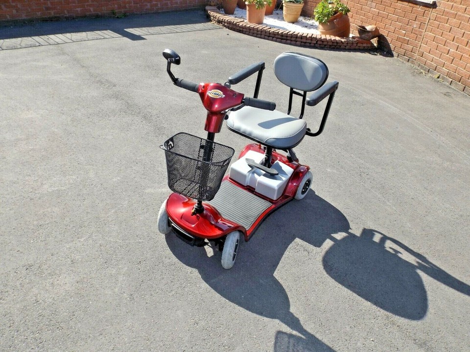 DAYS STRIDER MINI 4 mobility scooter spare parts. SEAT POST & BOLT ...