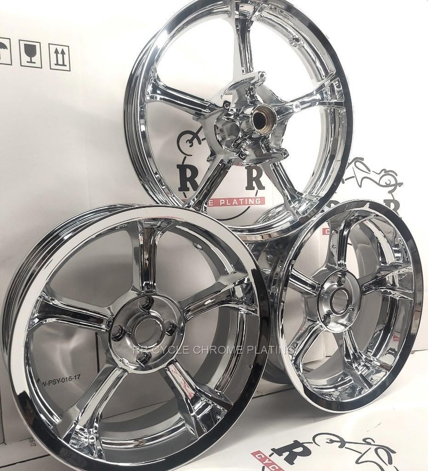 Harley CVO Tri Glide FLHTCUTGSE Chrome Wheels 20-24 Exchange Program ...