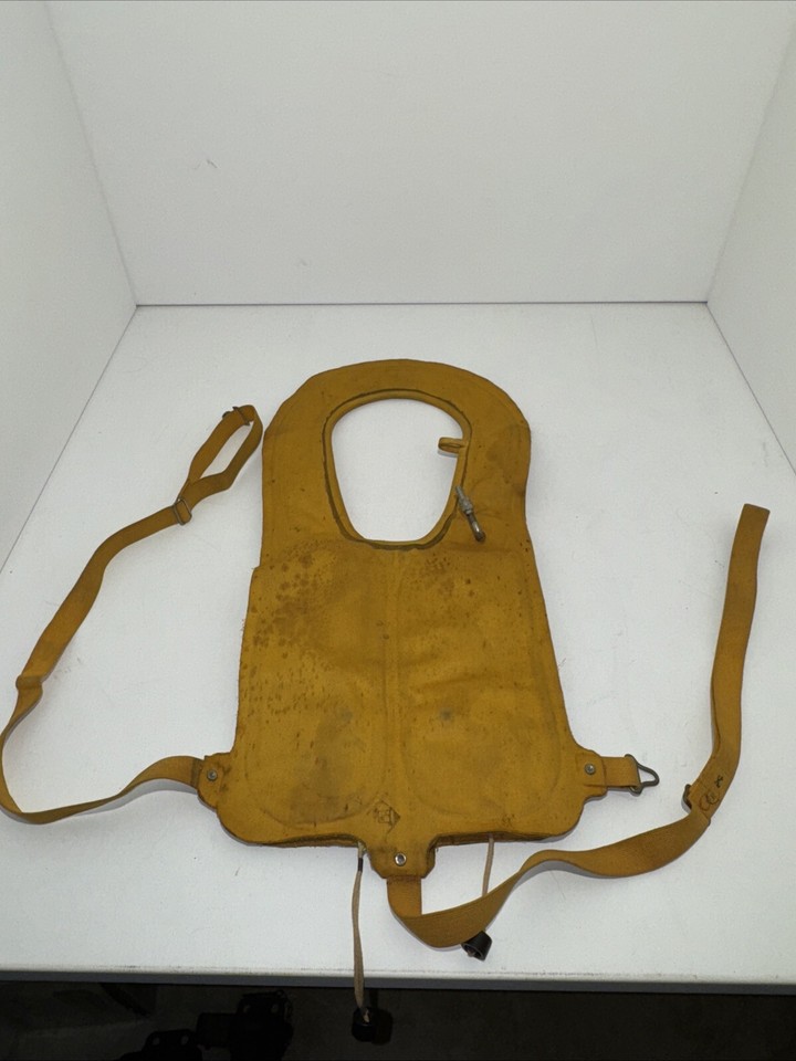 U.S. ARMY AIR FORCE WW2 VEST LIFE PRESERVER TYPE B-4 MAR 1, 1943 Date ...