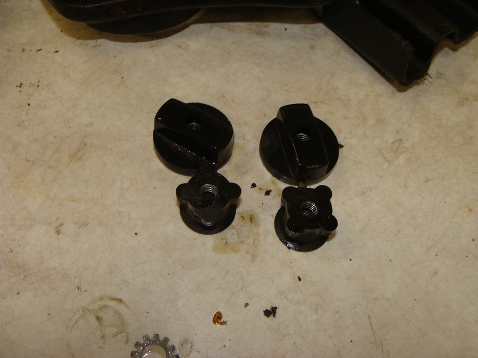 Montgomery Ward Briggs Stratton 12hp mower I/C airbox breather cleaner ...