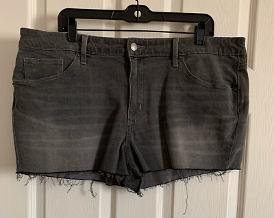 Universal Thread Women High Rise shortie Denim Shorts Gray Raw edge hem ...