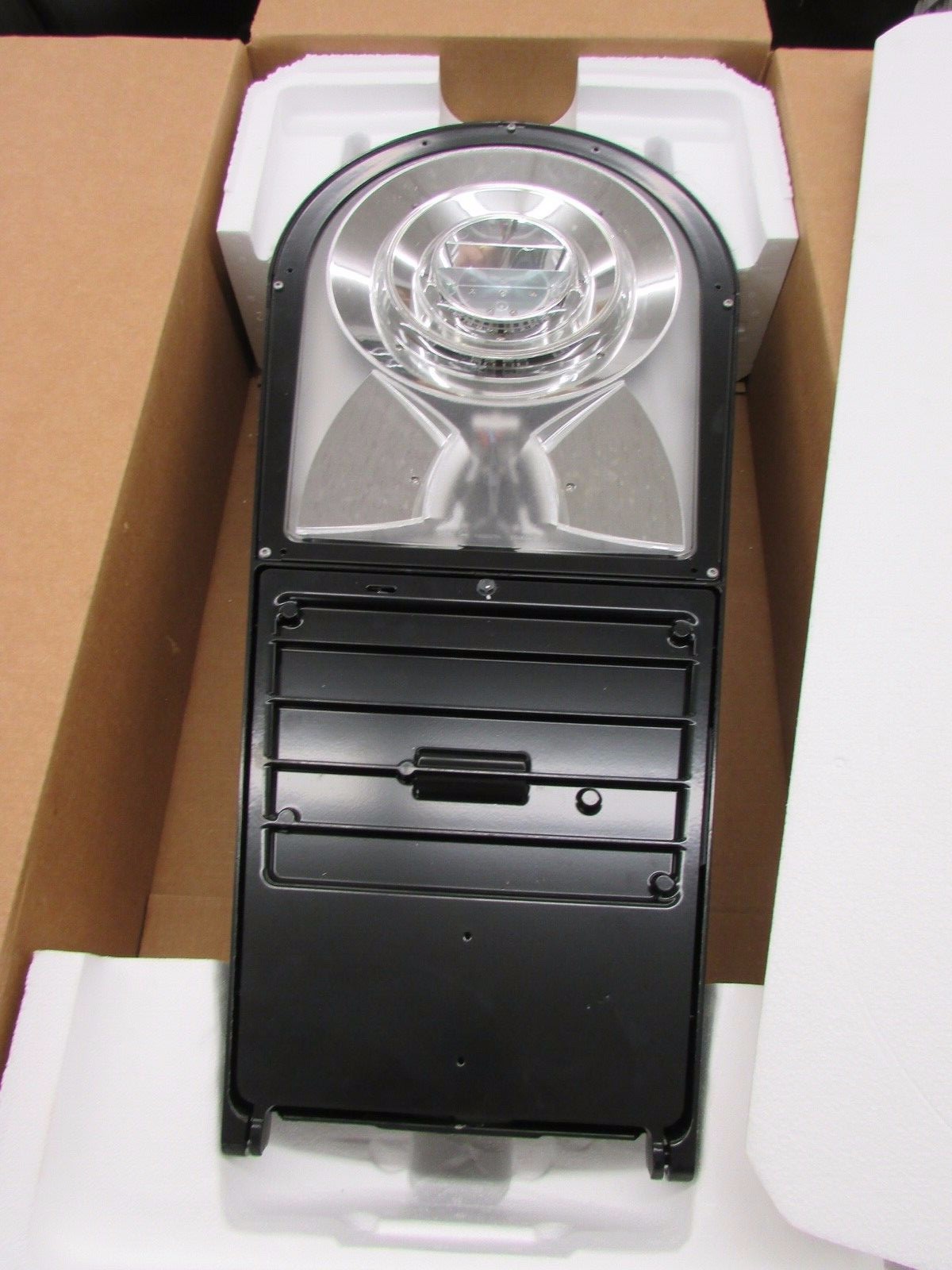 GE EVOLVE LED SERIES (R150) ROADWAY MEDIUM 157W BLACK, ERMC0A360A1BLCK ...