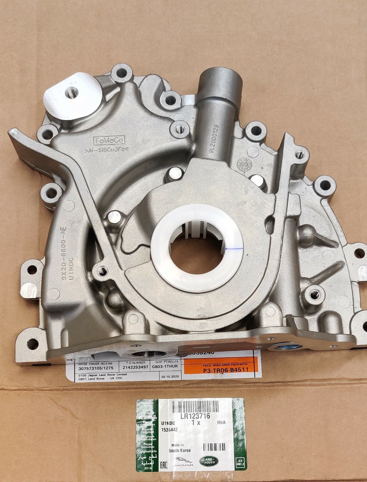 LR123716 - OIL PUMP - 2.7L + 3.0L LION DIESEL - DISCOVERY 4 - RANGE ...