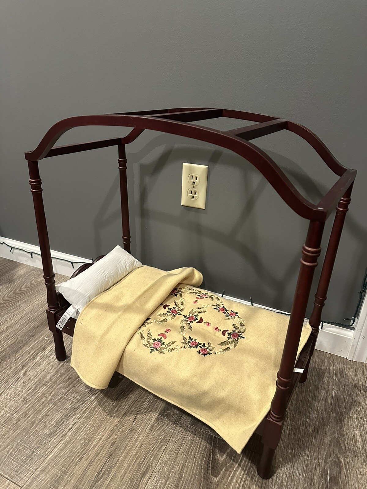 Original, Retired, American Girl Caroline's Bed and Bedding - Missing ...