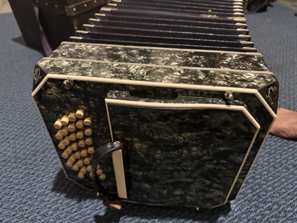 Nice old Bandoneon Bandonion Accordion "AA" ( ALFRED ARNOLD ) 35/37 | eBay