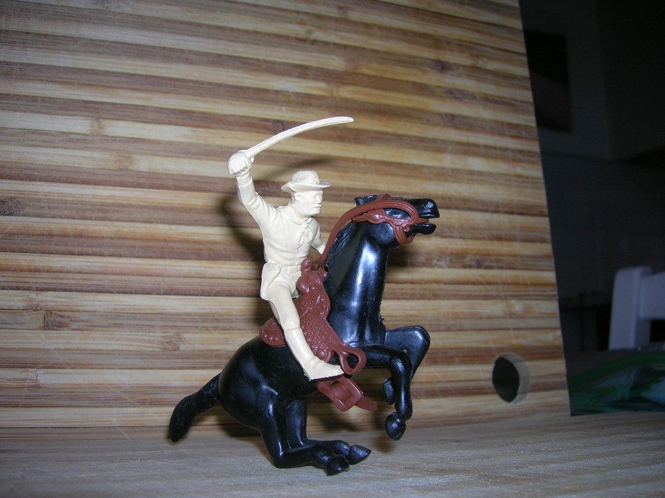 MARX 60mm CAVALRY MOUNTED TAN PLAYSET TOY SOLDIER VINTAGE 1950s FORT ...