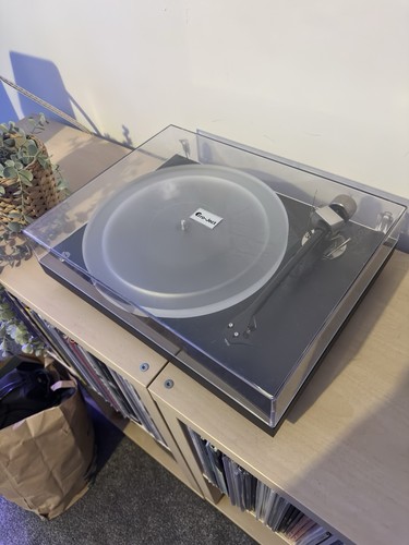 Pro-Ject Project Debut Carbon Evo Turntable Satin Black, Acrylic ...