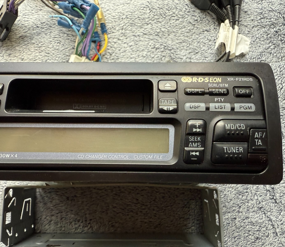 Ferrari 355 F355 F1 550 575 XR F21 RDS XR-F21 RDS XRF21RDS Autoradio ...