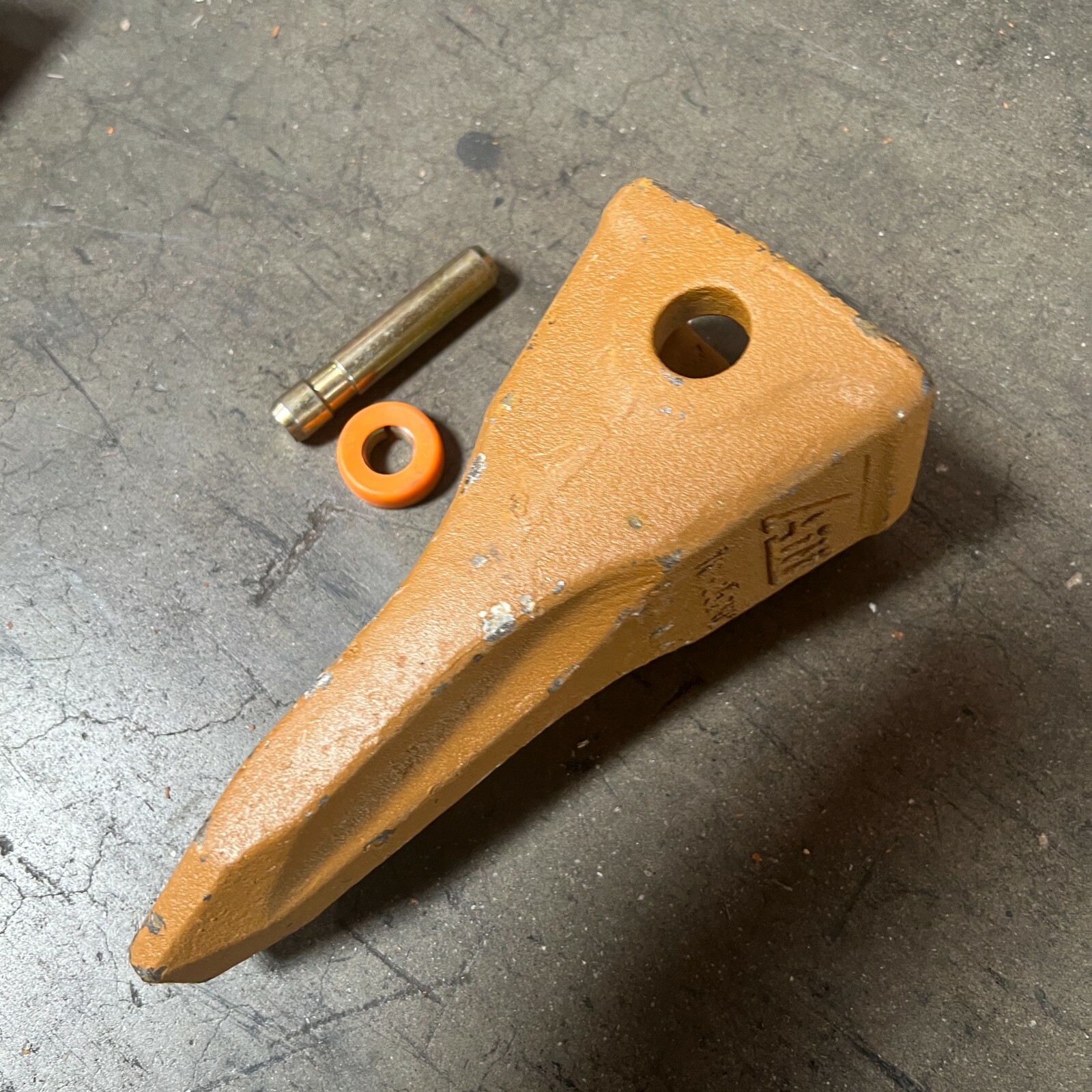 1 PK 1U3252 ALI Bucket Teeth ROCK WITH Pin 8E6259 8E6258 Retainer FITS ...