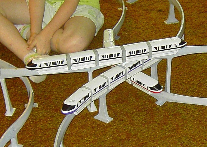 14 piece Tall Graduated Support Columns for Disney Monorail Track Pier ...