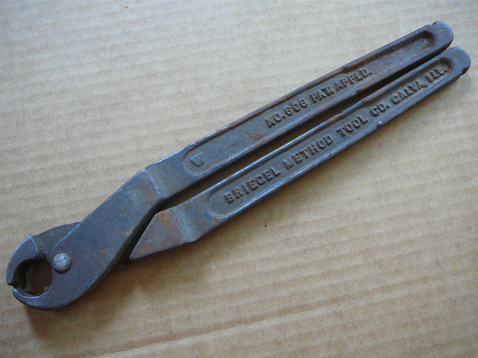 BRIEGEL METHOD VINTAGE CONDUIT CLAMP TOOL No. 606 - PAT APPLD - 12.5 ...