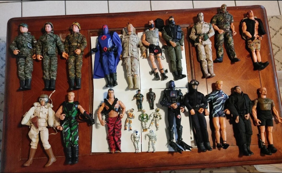 Huge Lot of Vintage GI Joe 12 inch Action Figures with tons of ...
