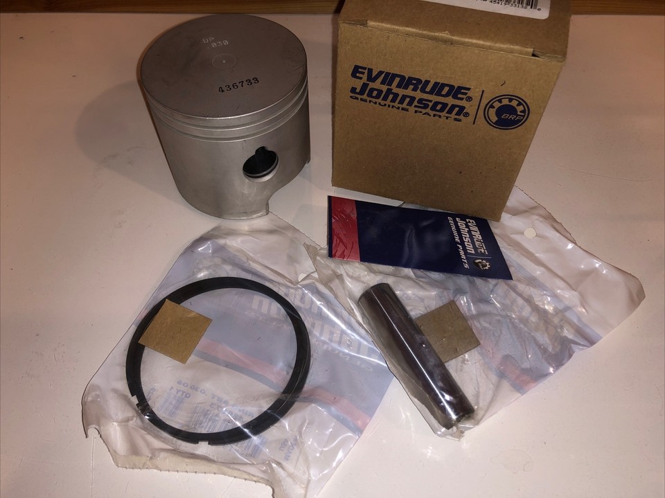 5006689 NEW GENUINE OEM JOHNSON EVINRUDE OUTBOARD PISTON & RING KIT LOT ...