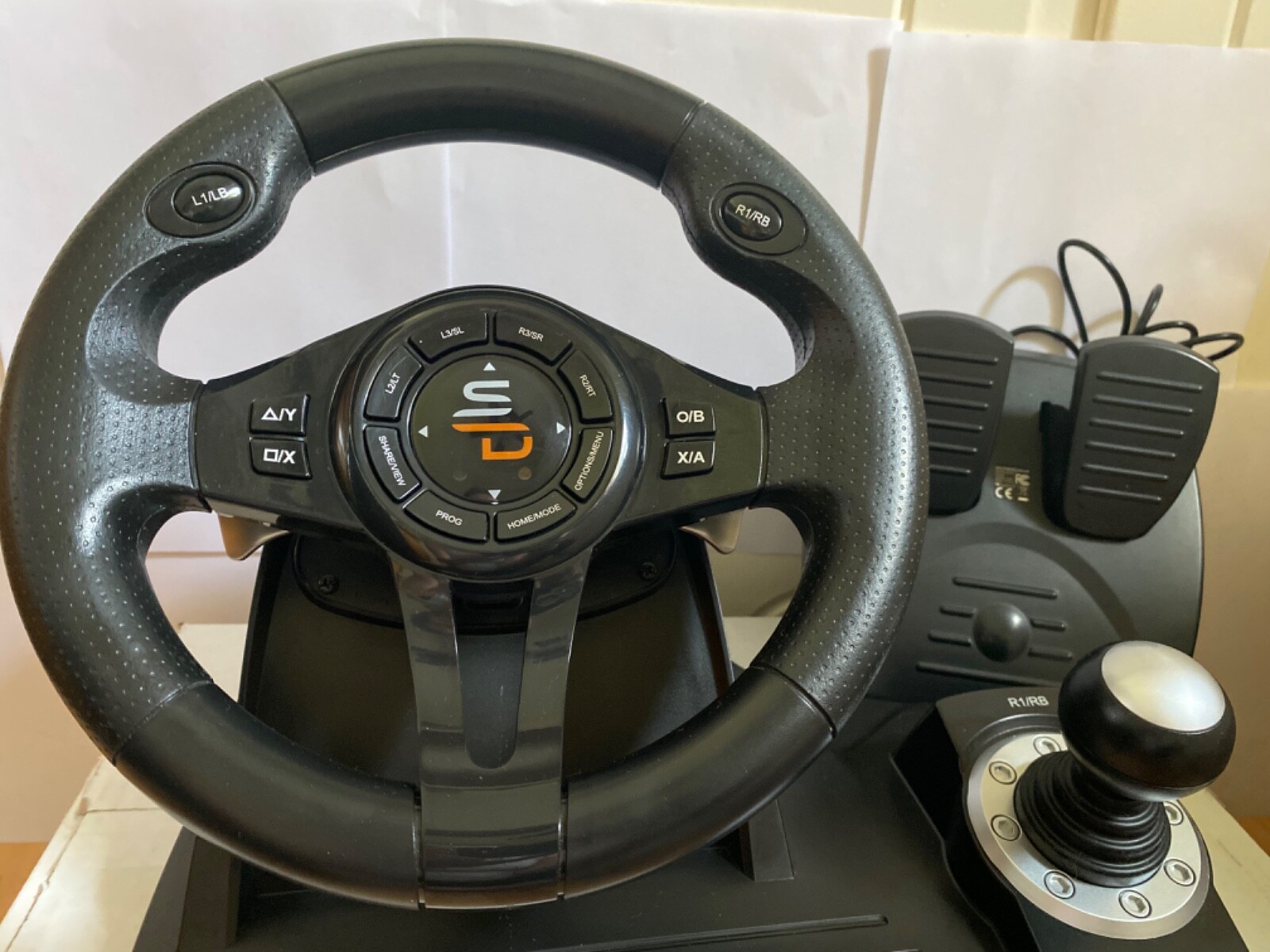 steering wheel set.Works with X BOX, PS, PC. Wheel, shifter and pedals ...