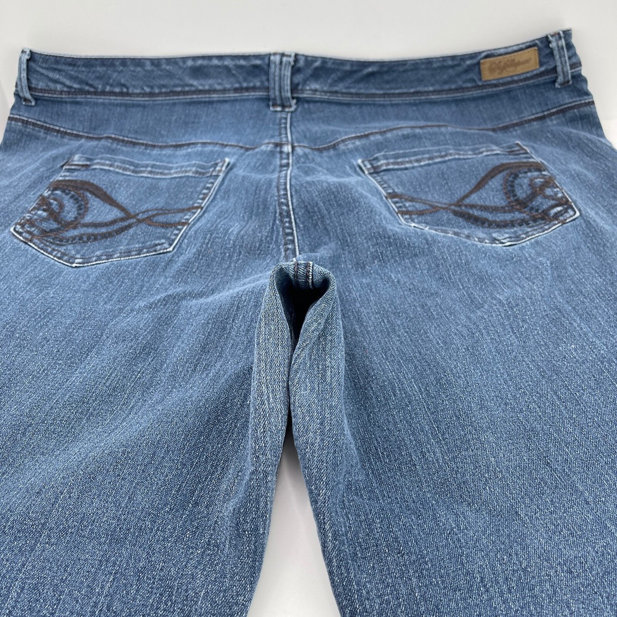 Gloria Vanderbilt Signature Jeans