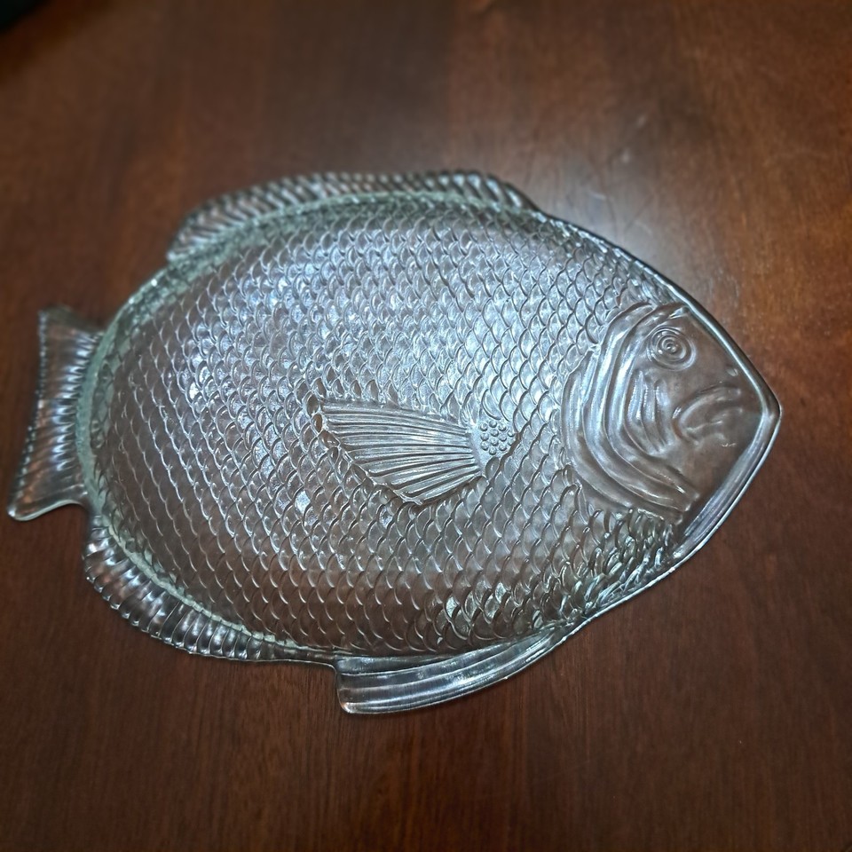 Fish Plate Vintage Pressed Glass 8x 12" Under $20 | eBay