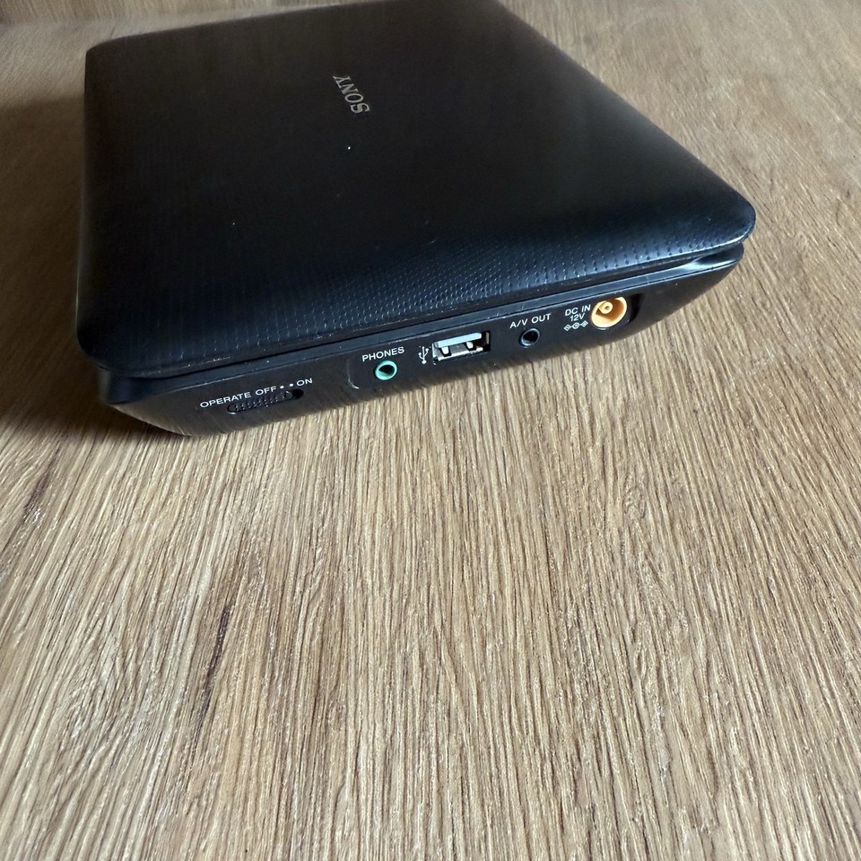 Sony 7" Portable DVD Player DVP-FX780 W/ Mains Charger & Car - Tested ...