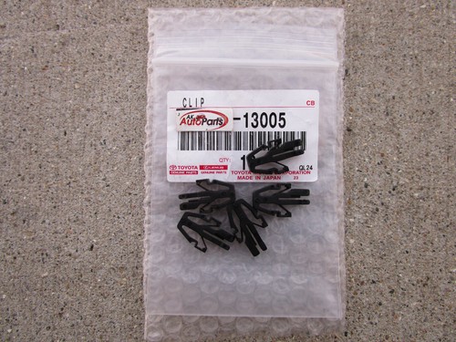 76 - 79 TOYOTA COROLLA FRONT RADIATOR GRILLE RETAINER CLIPS QTY 5 OEM ...