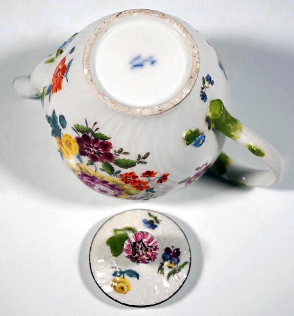 Early Meissen Teapot Court Flowers Painting Tea Pot Flower Painting Um ...