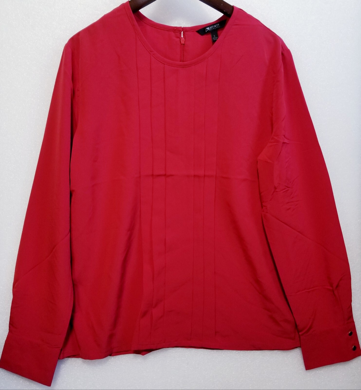 Women's AFFINITY APPAREL Top shirts RED Size LARGE | eBay