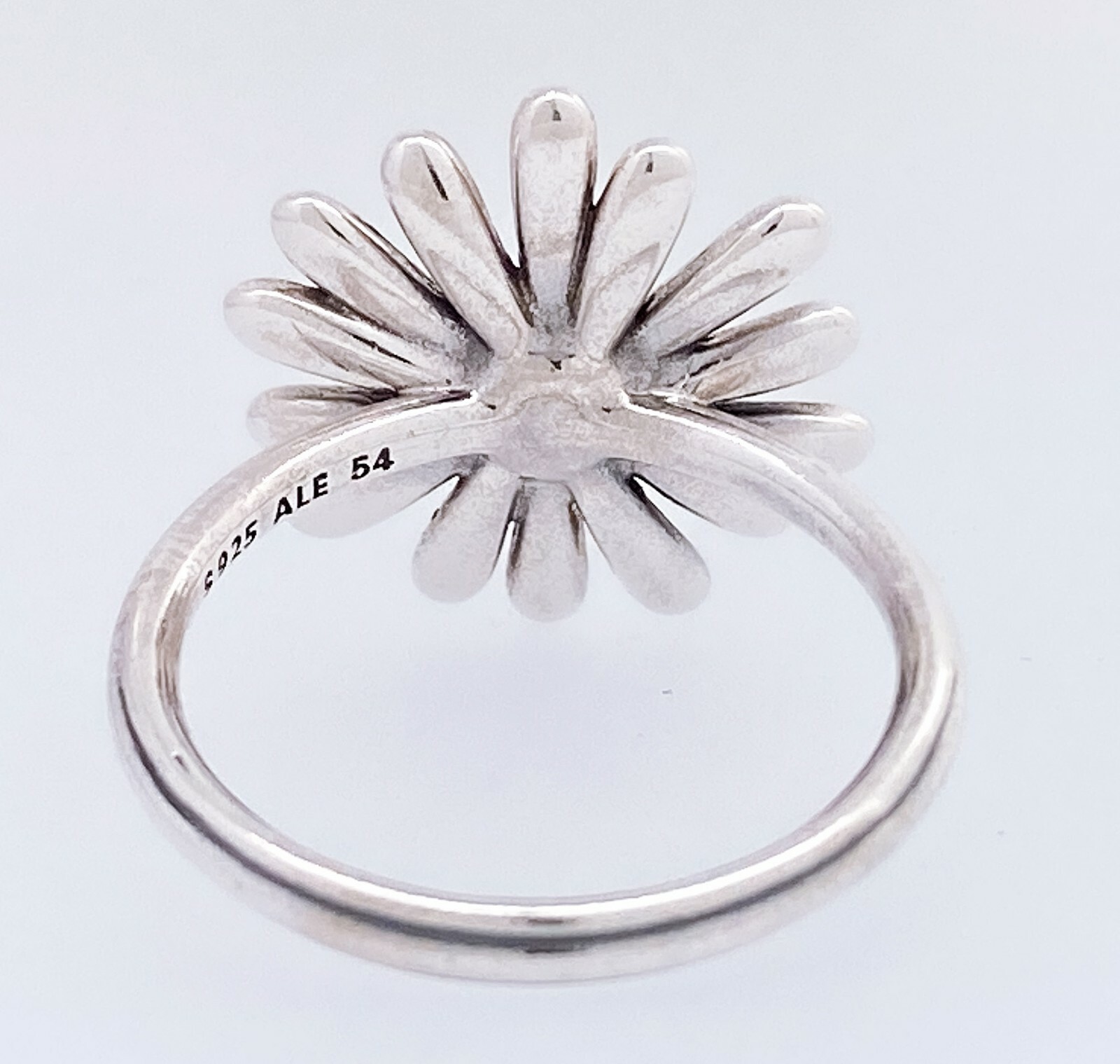 NEW 100% Authentic PANDORA 925 Silver Pavé Daisy Flower Statement Ring ...