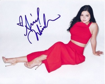 Ariel Winter Signed Autographed 8x10 Photograph | eBay